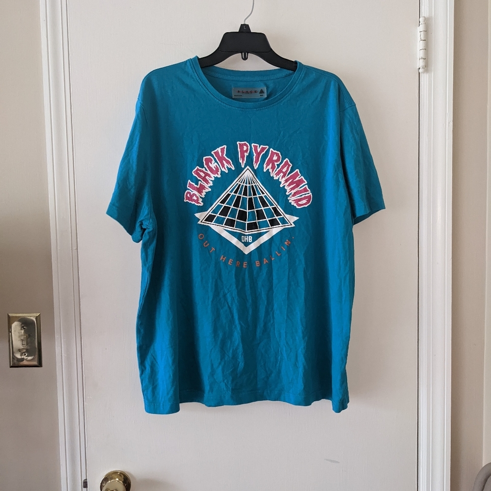 Black Pyramid Tee Xxxl - Gem